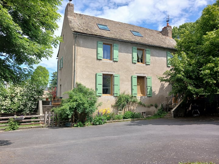 "L'école Buissonnière"  Entre Aubrac & Margeride - Lac du Moulinet