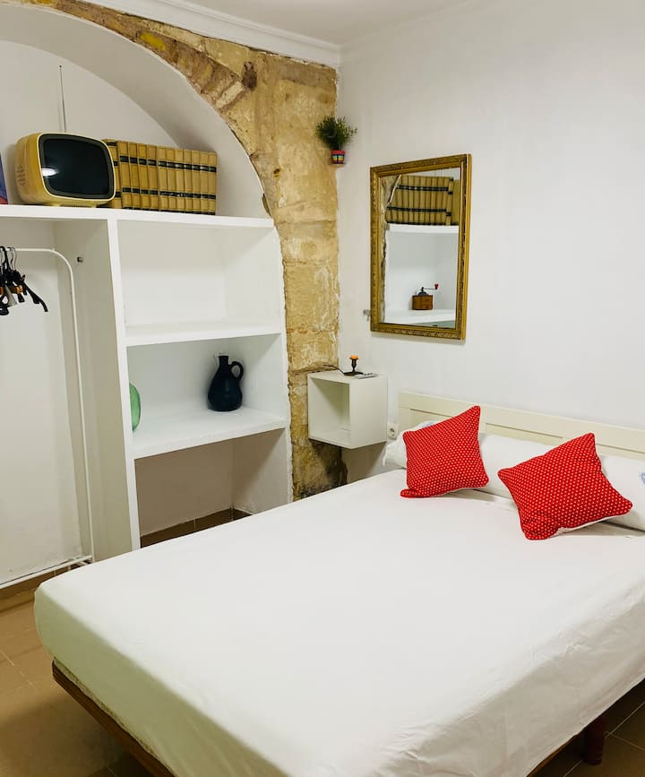 Centro Historico Y Ludico Casa Palacio. Sigloxviii - Cádiz