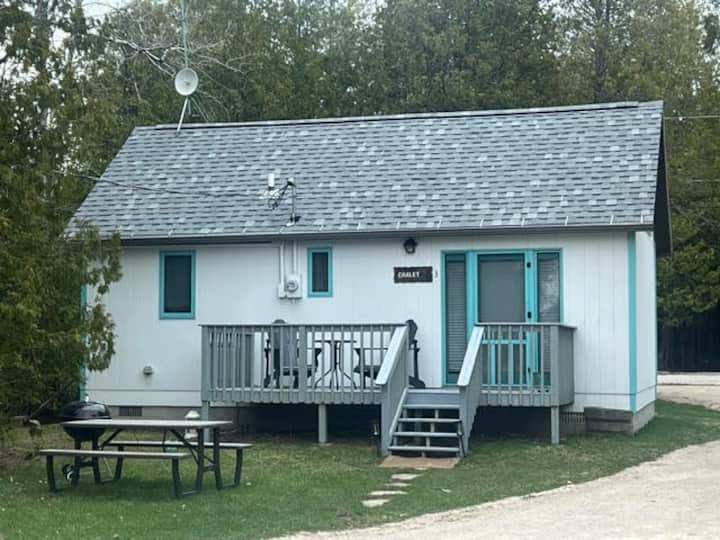 Chalet Cabin On Kangaroo Lake - Dog Friendly - Door County, WI