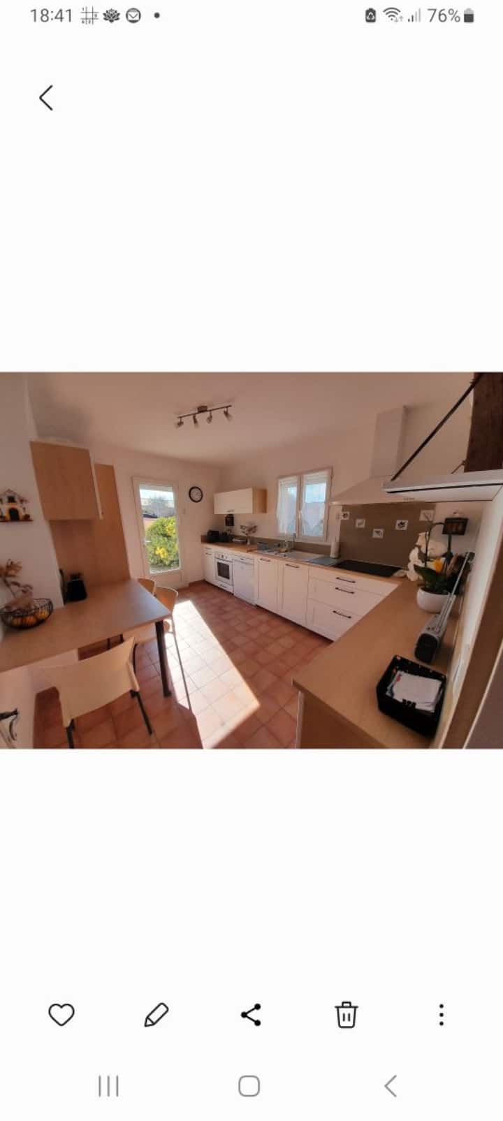 Chambre Dans Une Maison - Carpentras