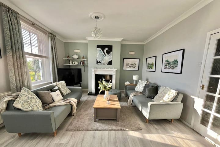 Charming Country Cottage, County Durham - Brancepeth Castle