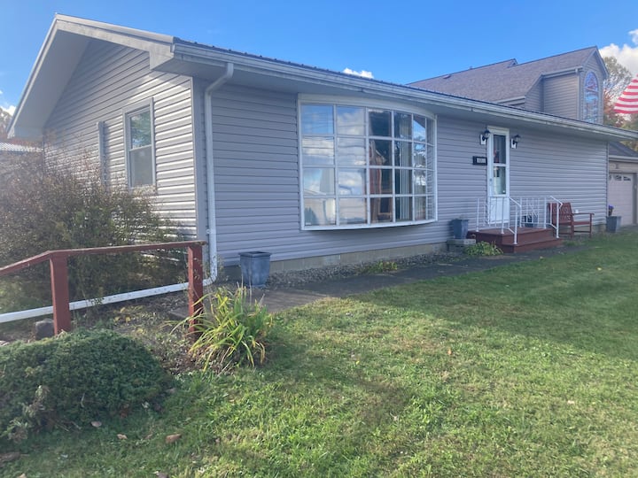 House Near Conneaut Lake - Conneaut Lake, PA