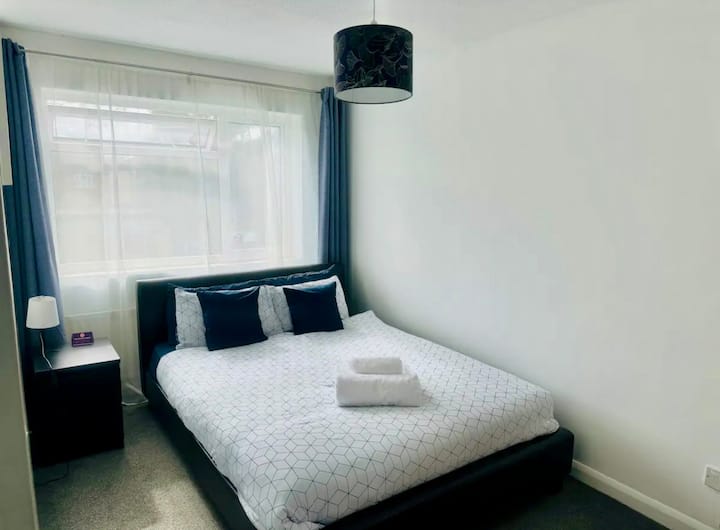 Double Room, Great Location - Southampton