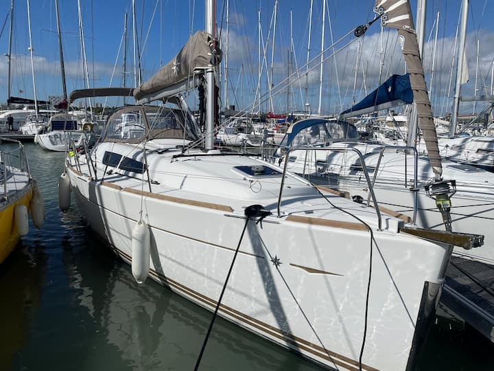 Voilier Au Port De Pornic - Pornic