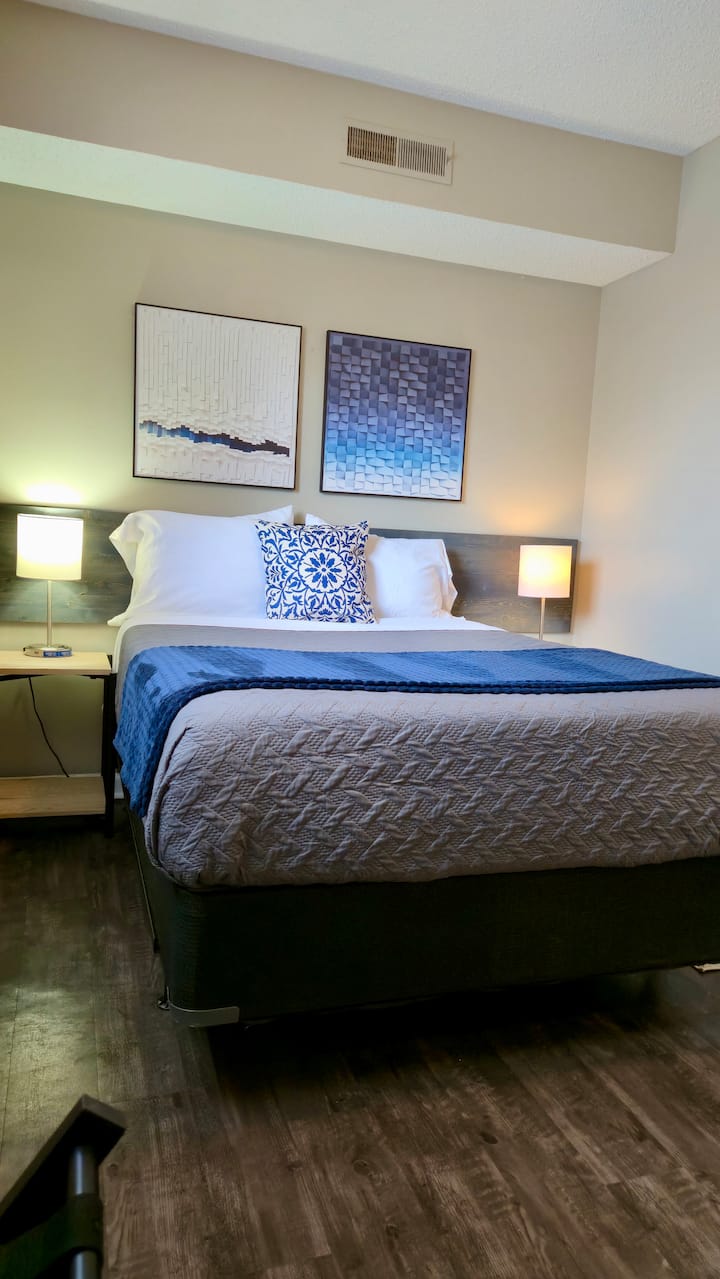 Decatur Close To Millikin Apt 101 - Mount Zion, IL