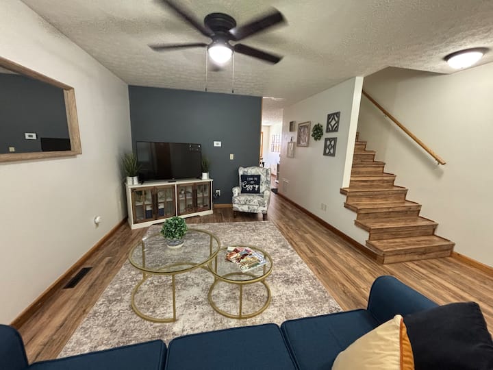 2br 1.5 Ba Townhouse With Riverviews - Barboursville, WV
