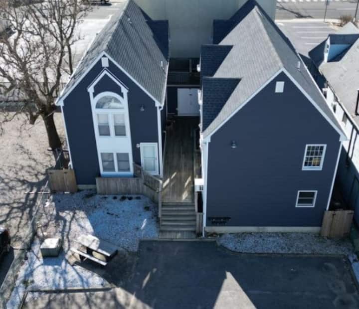Seaside Serenity: 2-bed 2 Blocks To The Beach - Seaside Heights, NJ