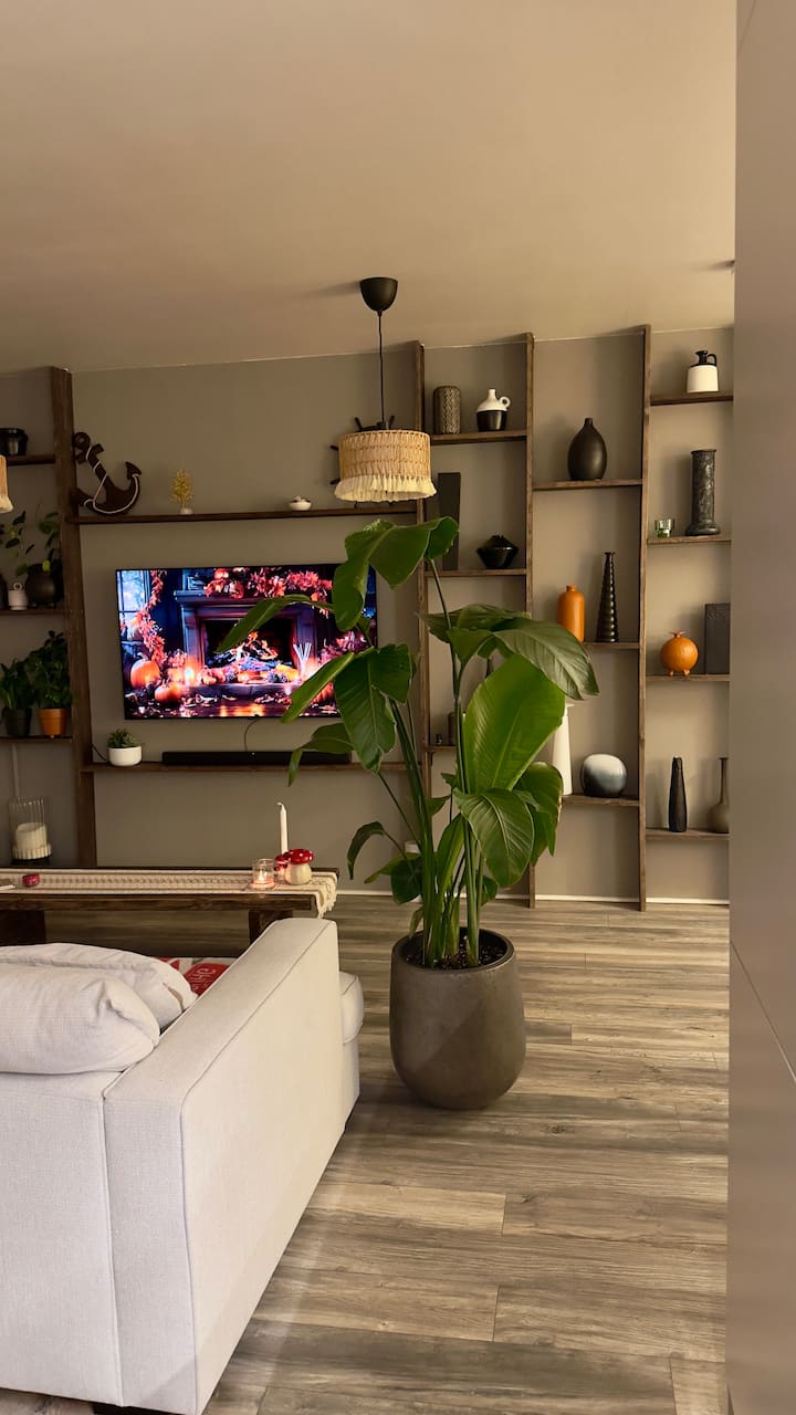 Modern Apartment With Views - Solna