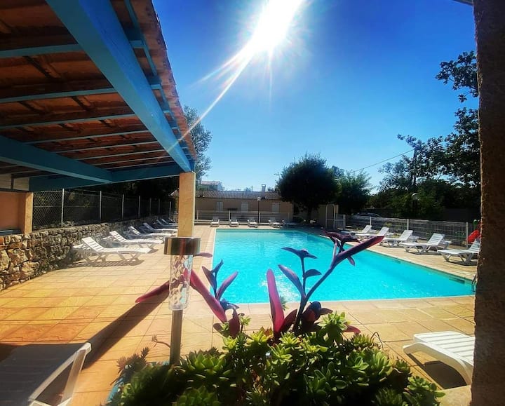 Gîte Cour Fermée, Wifi Et Clim - Balazuc