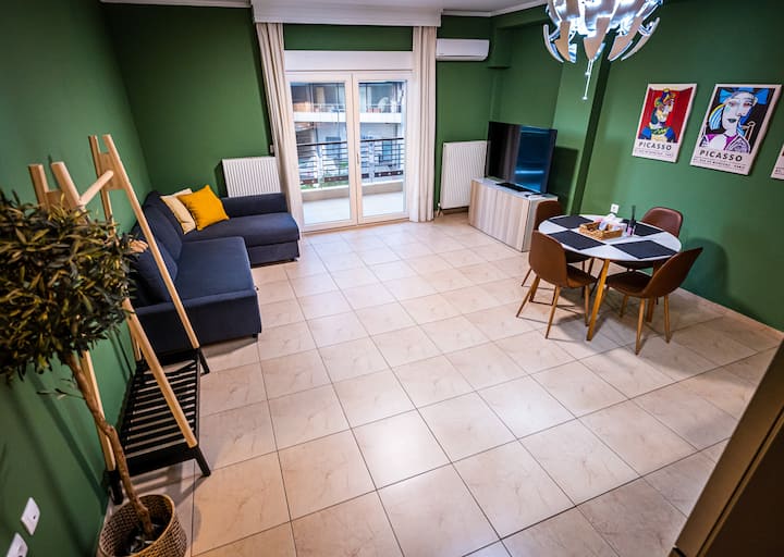 Stylish Apartment 1 Min To Metro - Thessaloniki