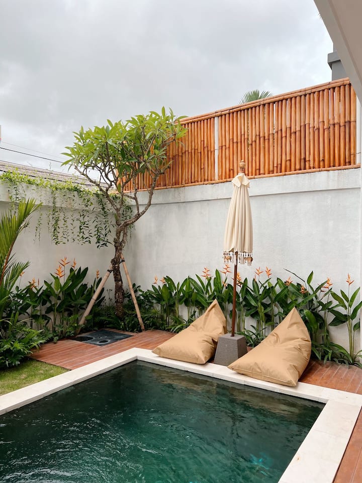 Villa Nyaman Kolam Pribadi - Bali