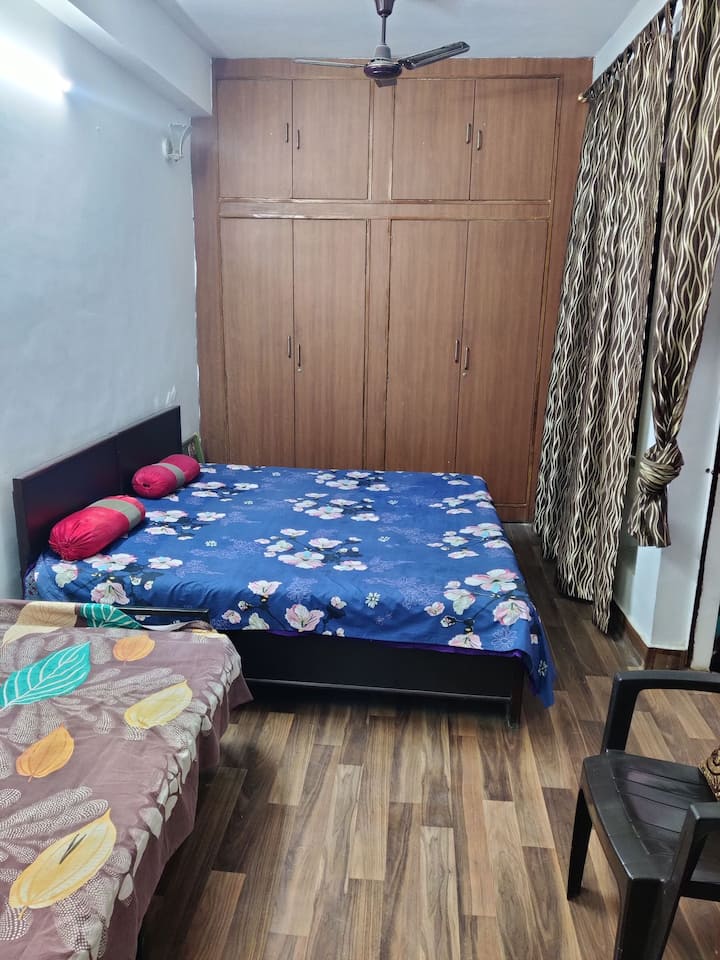 In Center Of Leather Industry - Kanpur