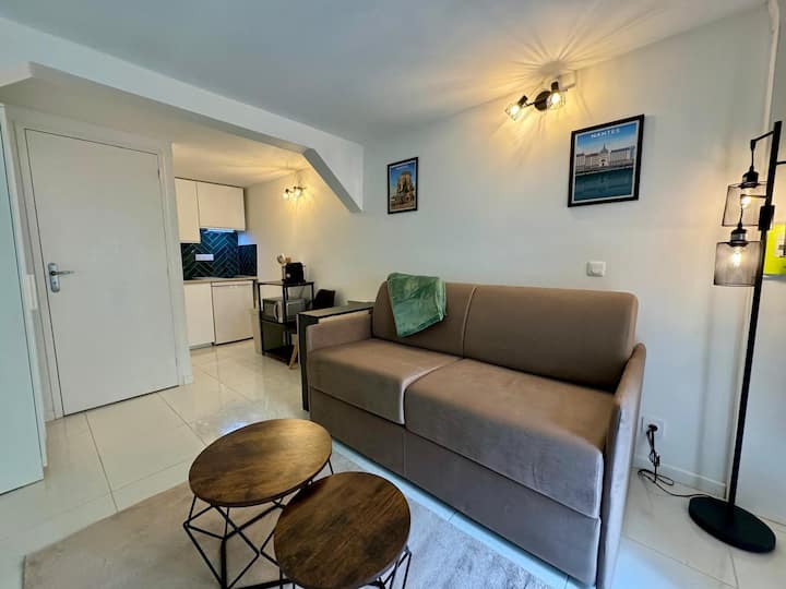 Votre Pied-à-terre à République - 5min Machines - Nantes