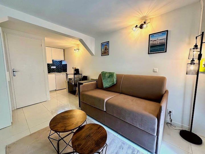 Studio Cosy Rénové – République, 5 Min Machines - Nantes