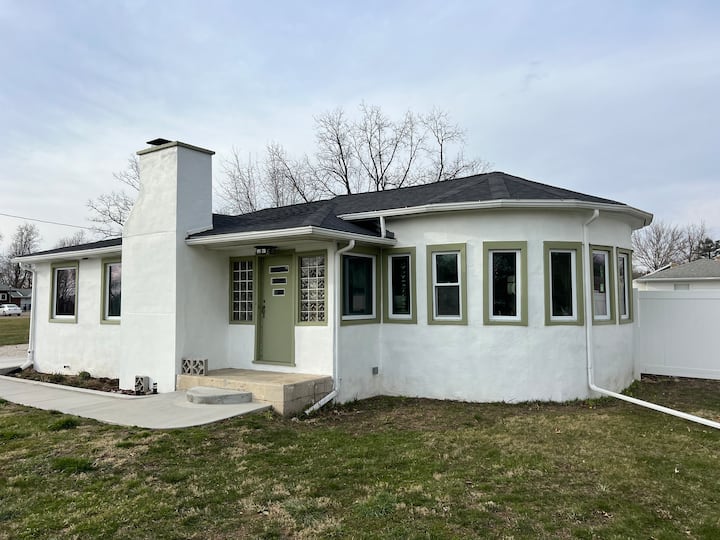 The Retro Round House - Battle Creek, MI
