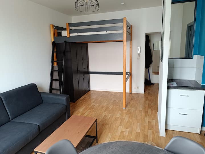 Studio Dans Une Résidence Calme - Tours
