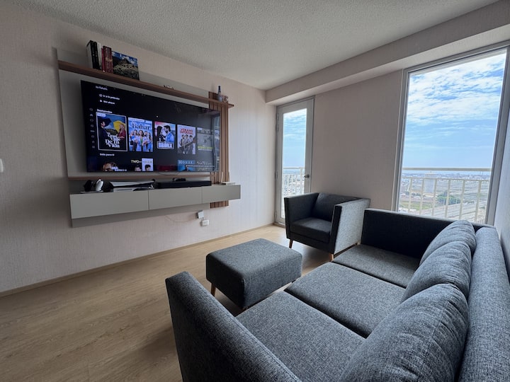 Depa Moderno En Víctor Larco Con Vista, Tv 65” Ps5 - Trujillo, Peru