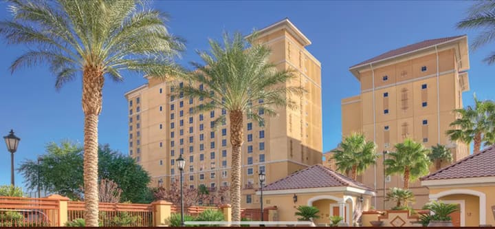 Club Wyndham Grand Desert! One-bedroom (Sleeps 4) - Paradise
