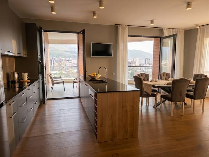 Mk - Premium Apartment Pools, Gym&green Park - Tiflis