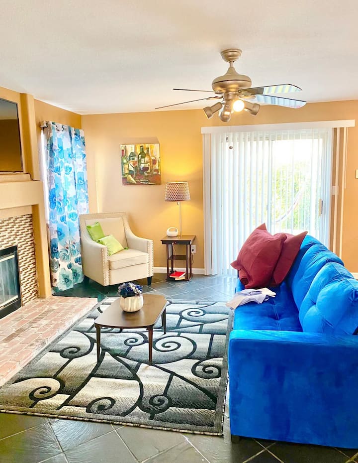 Cozy 3bdr Home Sleeps 7 - Bakersfield