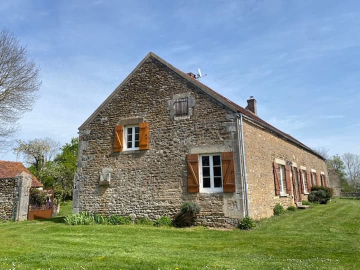 Le Chant Du Frêne : La Ferme Du Chateau - Avallon