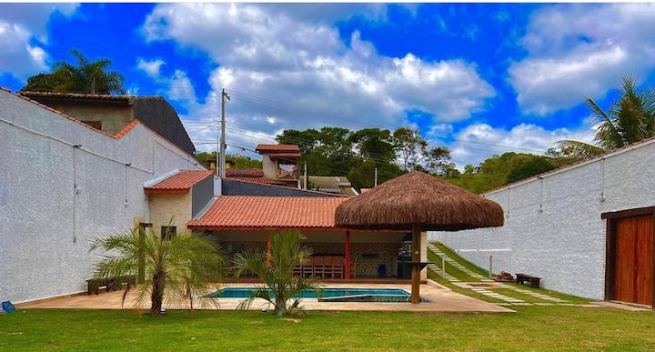 Espaço Para Festas
Somente Day Use
Das 8 àS 22 - Atibaia