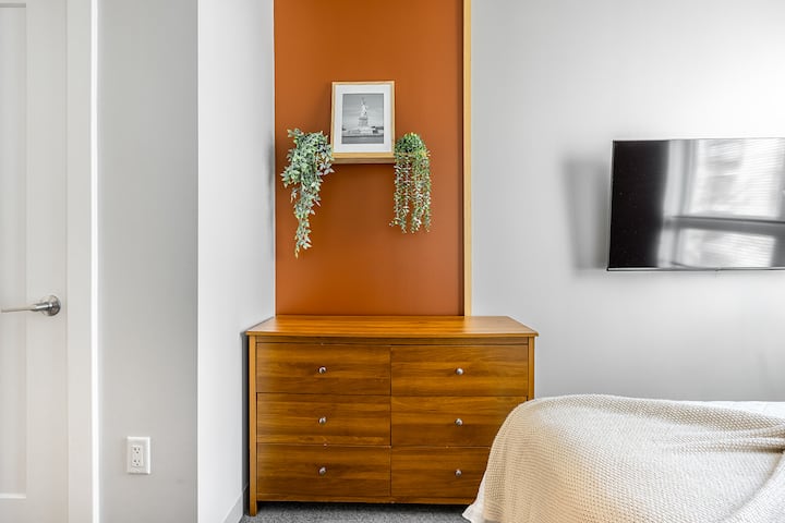 The Jenner : Urban Escape • Inviting • W/d - Boston, MA