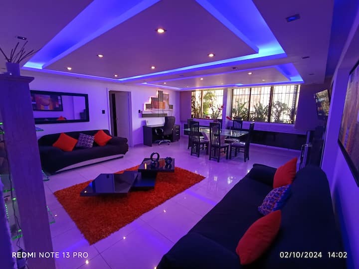 Apto. Lujoso Y Moderno, Agua 24h Y Wifi 230mb - Caracas