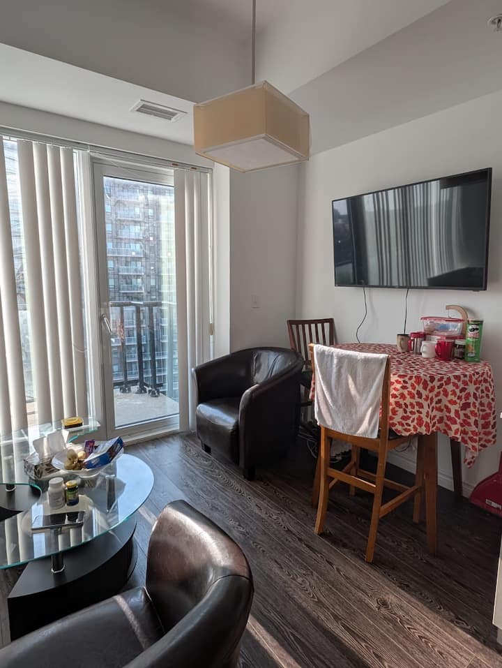 New &  Furnished 2  Bedroom Apartment On King St N - Waterloo, Ontàrio, Canadà