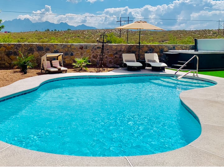 Year Round Pool Hot Tub Gameroom & Amazing Views - Las Cruces, NM