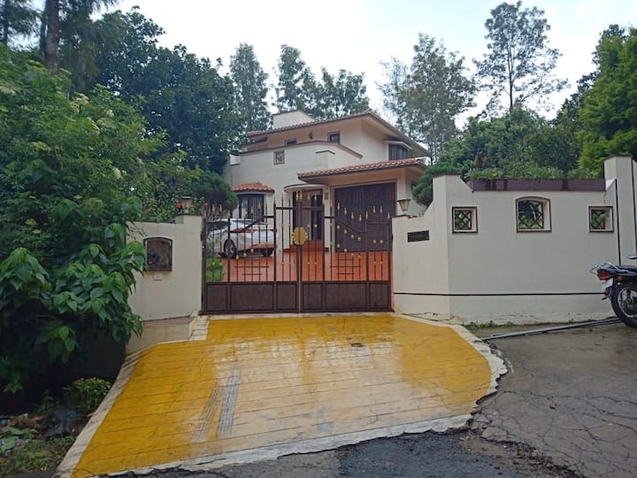 Sasha Black Pepper, Yercaud - Yercaud