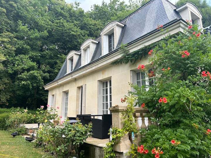 Fabulous Spot For Special Event & Regular Housing - ibis Styles Guyancourt Versailles