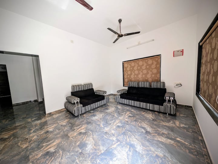 Home In Gandhinagar Near To Gift City - Gandhinagar