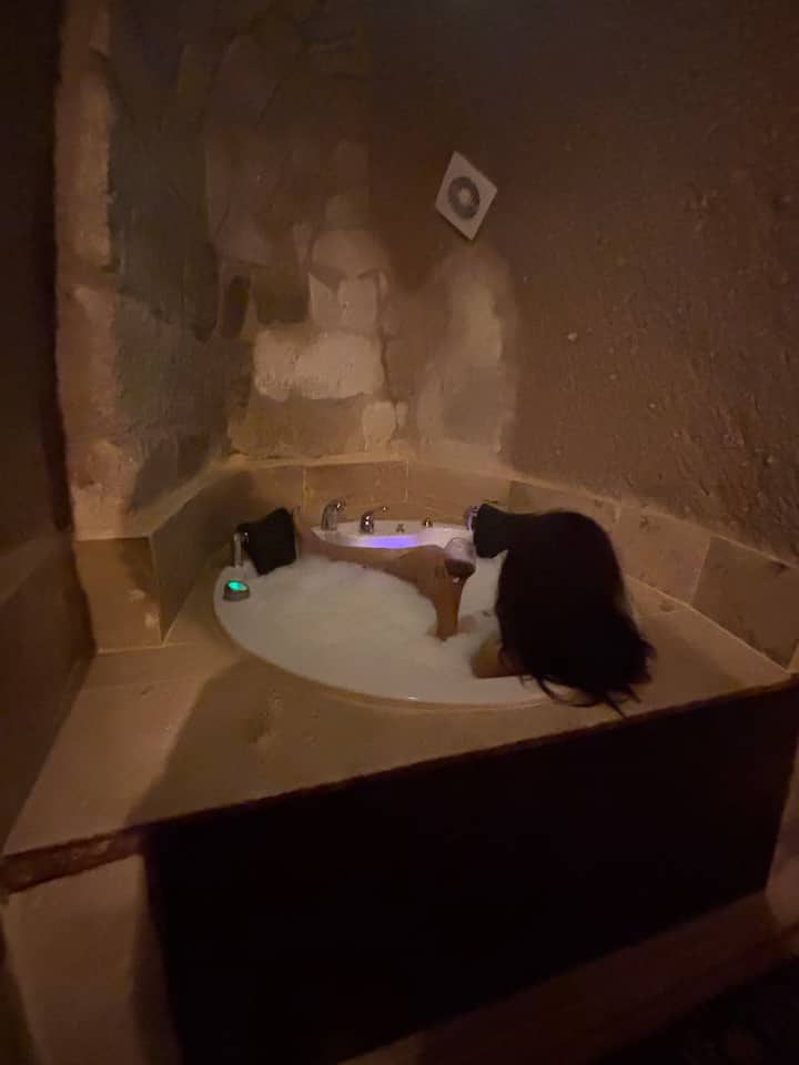 La Vi̇e Cappadoci̇a Cave  With Jacuzzi And Fireplace - Kapadokya, Turkey
