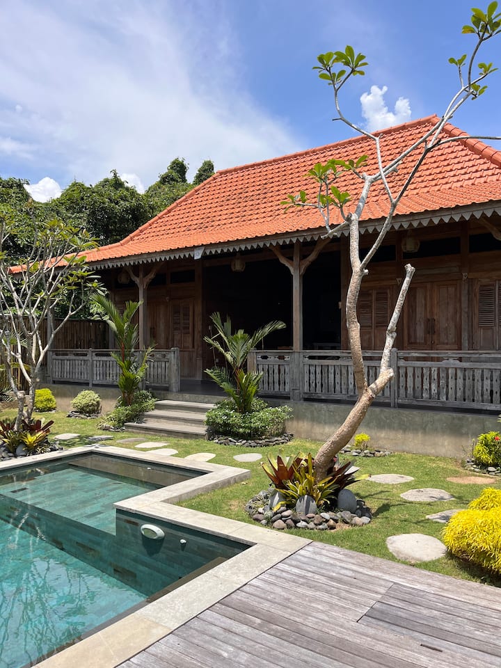 Authentic Villa In Nyanyi - Bali