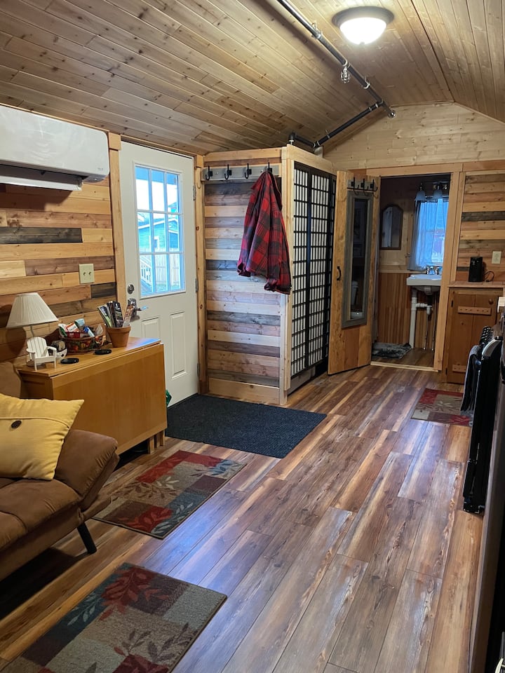 The O.n.e. 
Cozy Cottage - North Beach Campground, VT