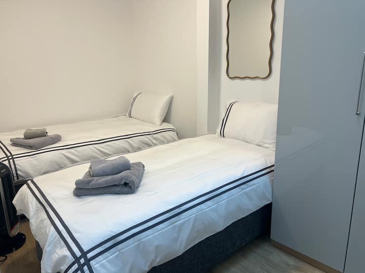 Flat 3 Room C (En-suite) - Dublin