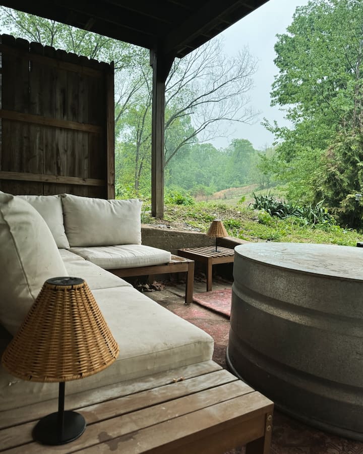 Private Forest Home _ Fifa And Chill - Parkville, MO
