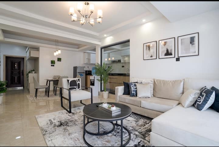 Exquisite 2 Bdrm With Pool + Gym - Nairobi