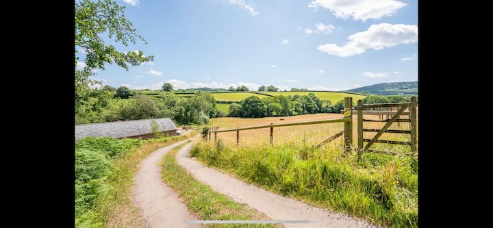 Wellness Countryside Retreat. Hot Tub Nature Stay - Usk
