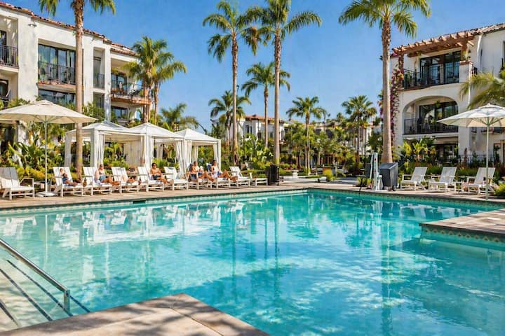 Waterfront W/ Heated Pool & Free Pkg - Coronado, CA