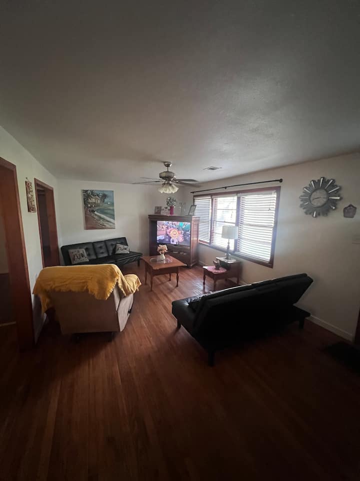 4 Bedroom 2 Baths Country Home - Port Arthur, TX