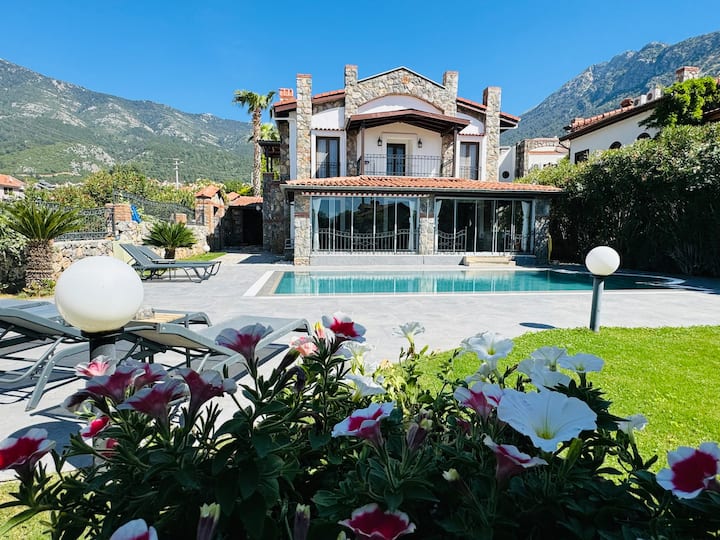 Müstakil “Tuzlu Sistem” öZel Havuzlu 3+1 Villa - Turkey