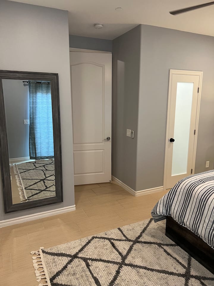 Great Room For Professionals 2 - Palm Desert, CA