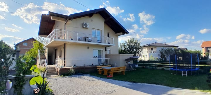 Komfort Full House In Sarajevo 9 Kreveta 1 Bracni - Sarajevo