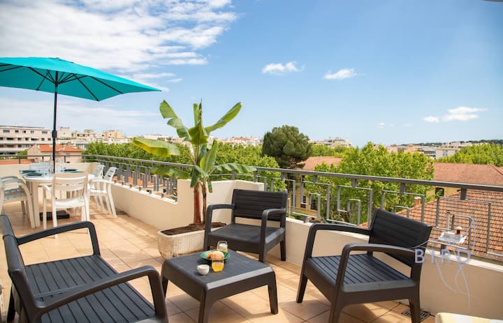 Superbe Appartement Vue Dégagée Sur Les Toits - Antibes