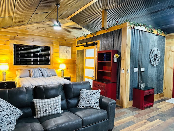 Country Vibe Relaxing Atmosphere With A Spa Shower - ビーバー湖, AR