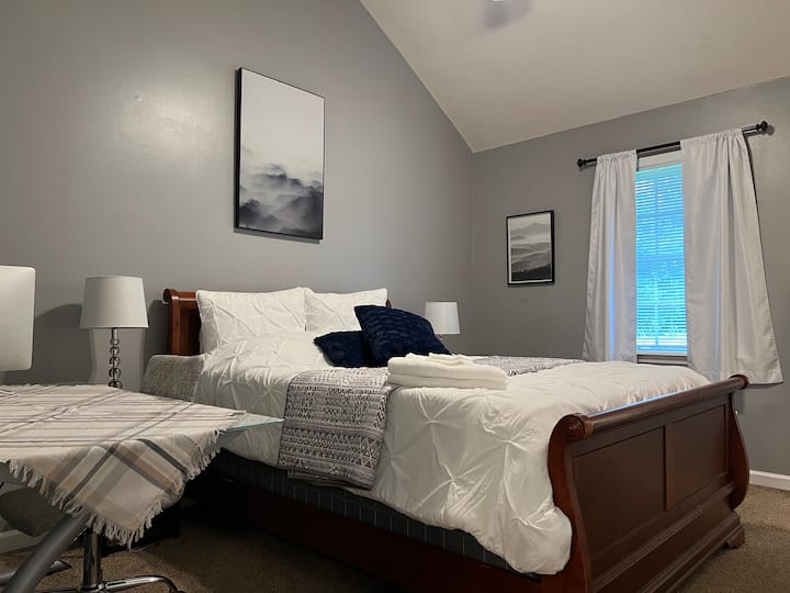 Rebel Retreat | Oxford, Ms - Oxford, MS