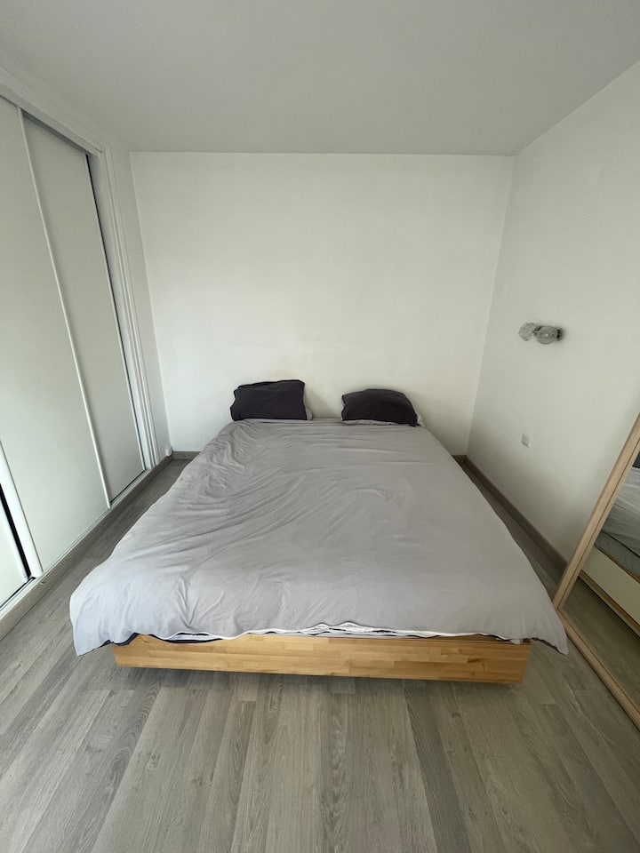 Bright Room Near Attractions - Montpellier