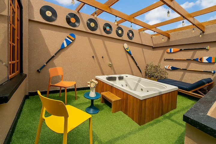 ®Jacuzzi Portobello Retreat, Trendy Artist House - Bogota